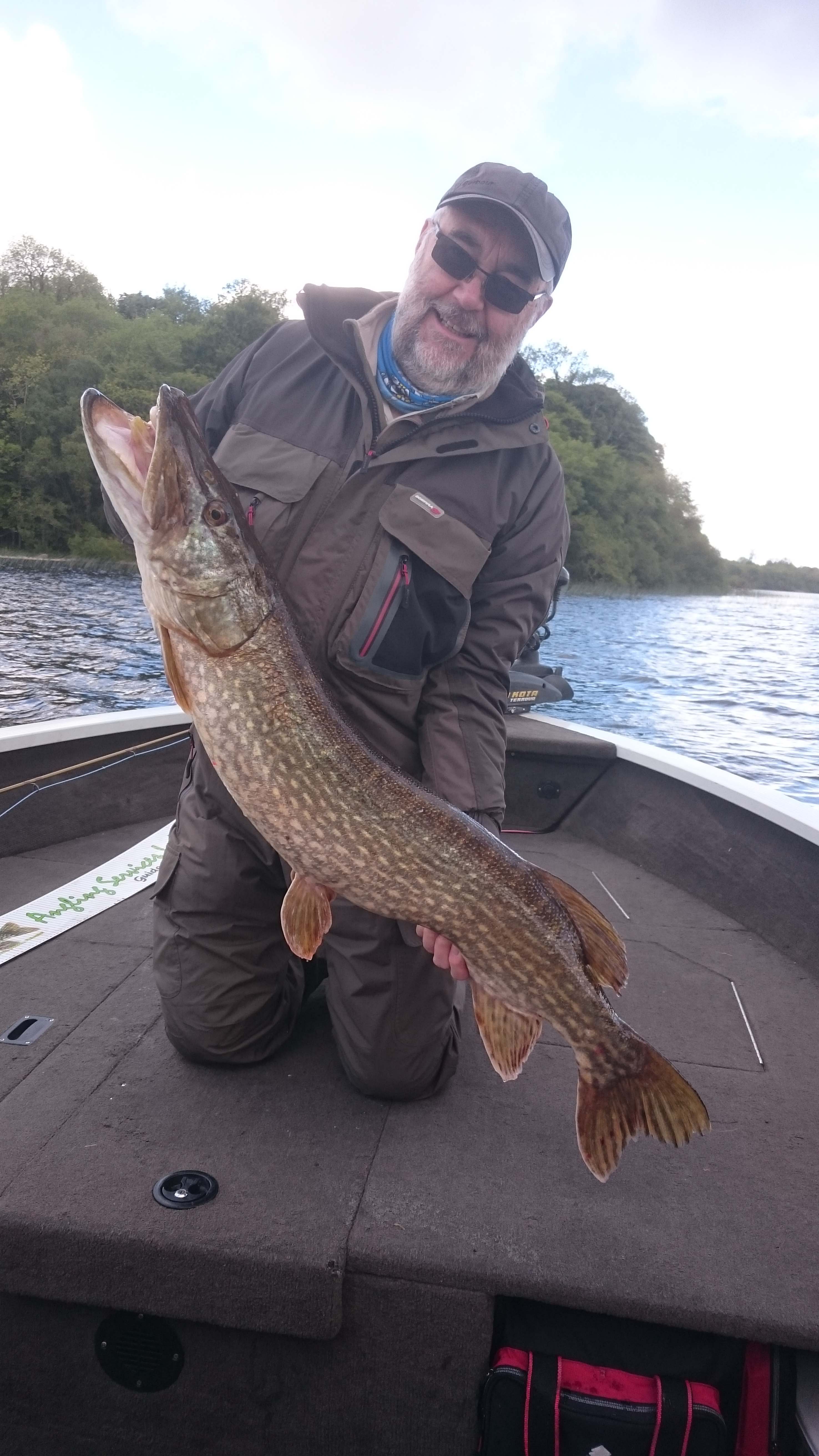 Fischerferien in Irland - Blockhaus für bis zu 8 Personen mit fishbreak ...